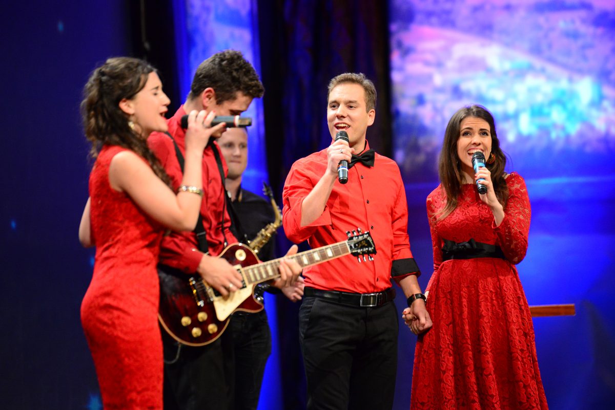 Lied: Amazing Grace - Verlobungskundgebung von Elias & Steffi, Ramon ...